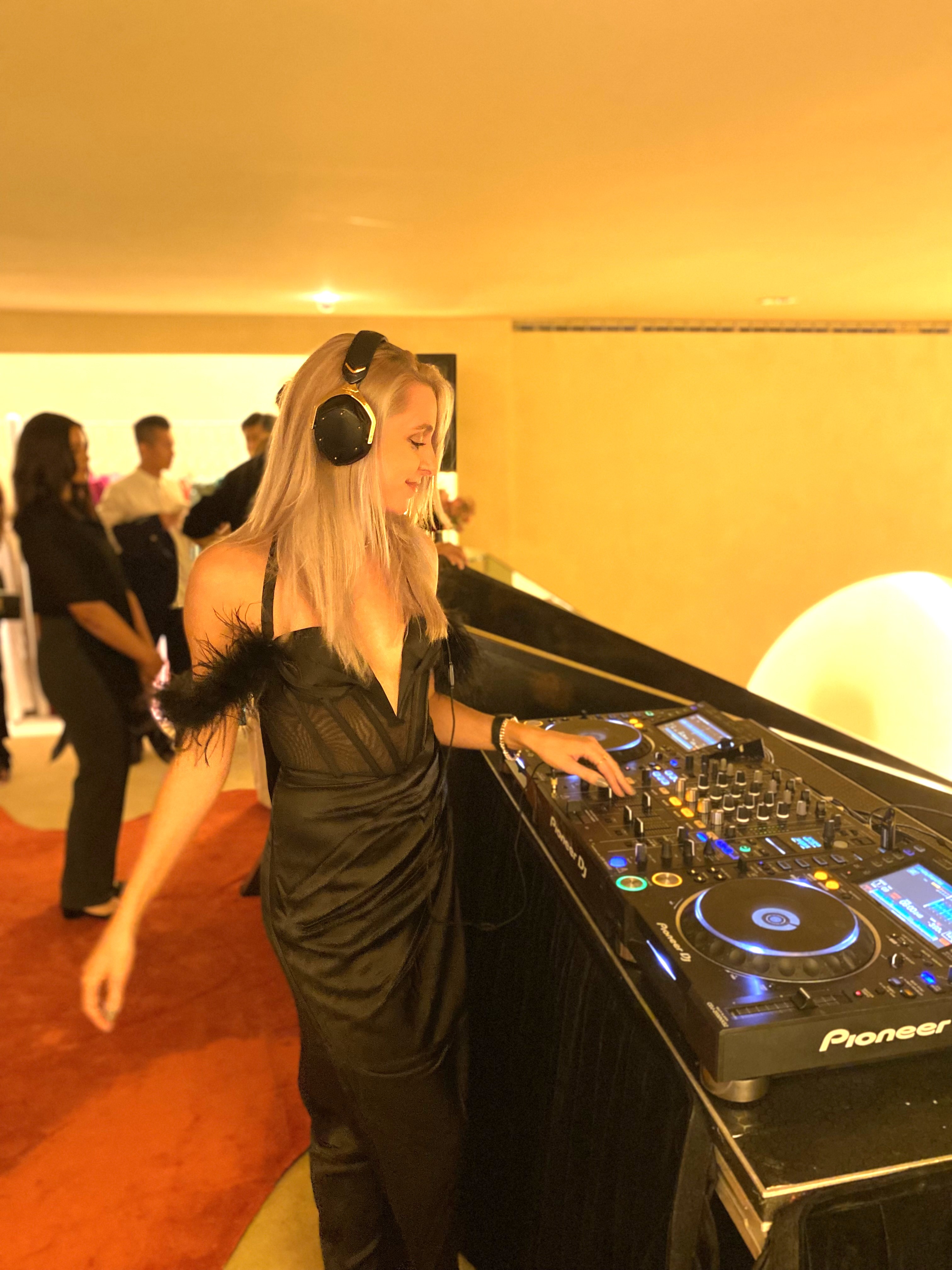 Miss Circle New York City Fashion Week Kickoff Party! – Style Celeb