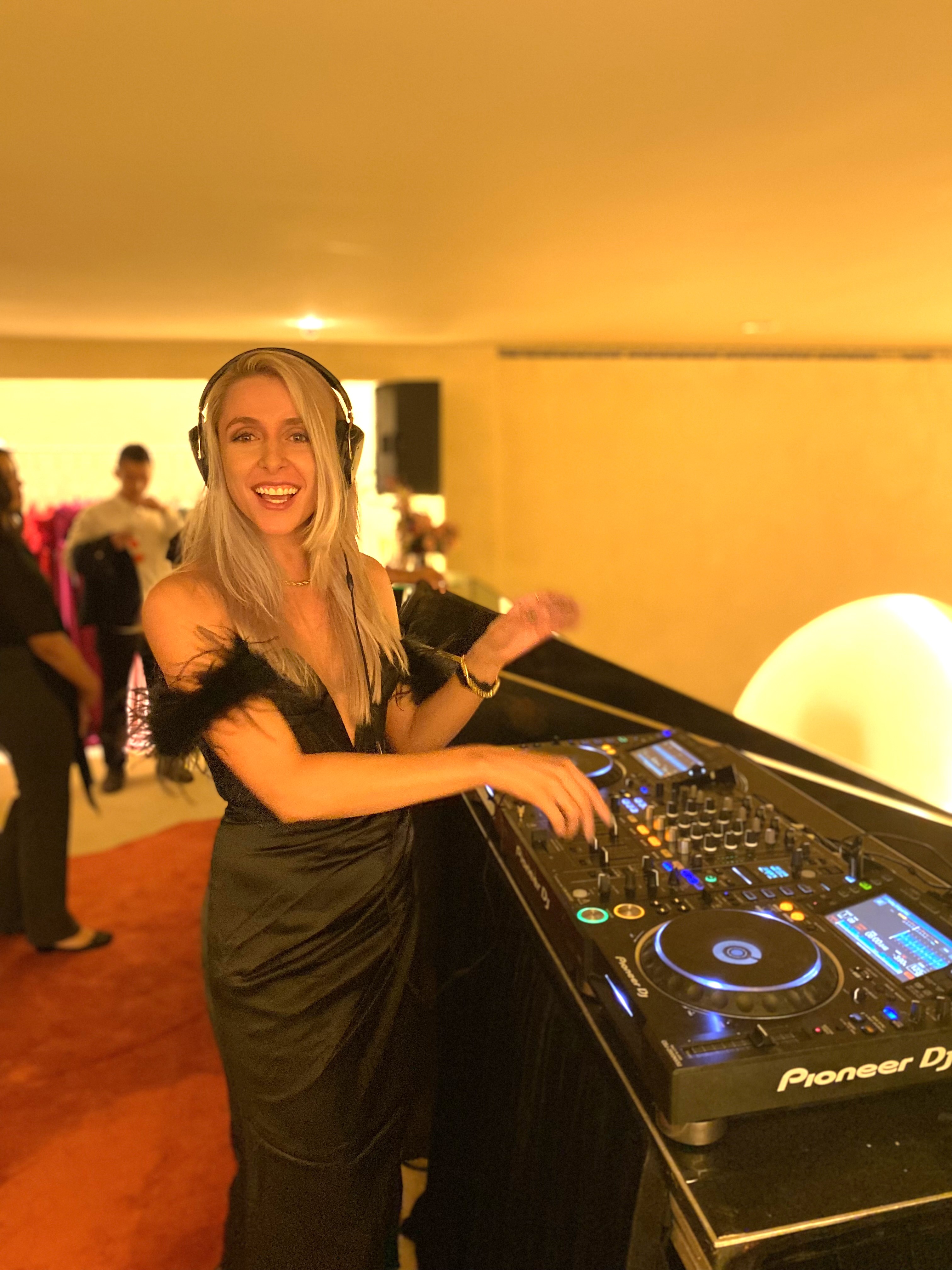 Miss Circle New York City Fashion Week Kickoff Party! – Style Celeb